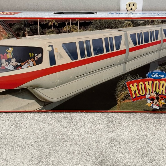 Disney | Toys | Vintage Walt Disney World Monorail Toy Set With Track ...